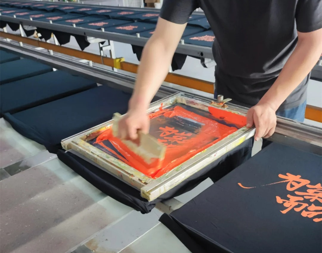 Custom Screen Print Hoodie | Best Custom Streetwear Manufacturer